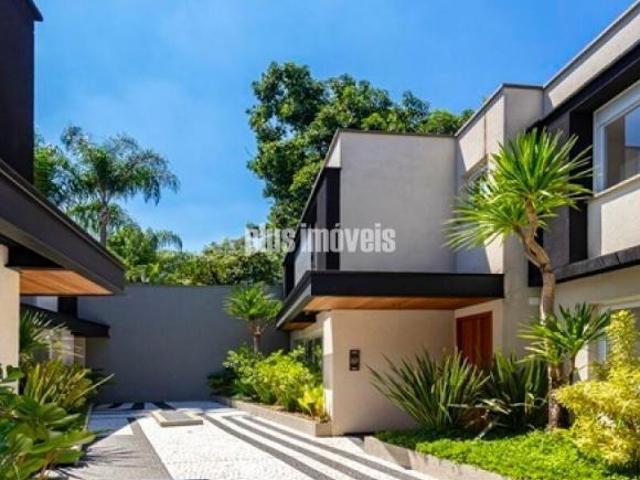 Alto da Boa Vista! Casa de Condomínio com 4 Suítes 408,55m² 4 Vagas!