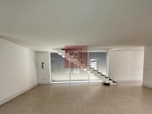 Alto da Boa Vista  casa em condomínio com 472 metros,03 suítes,03 vagas