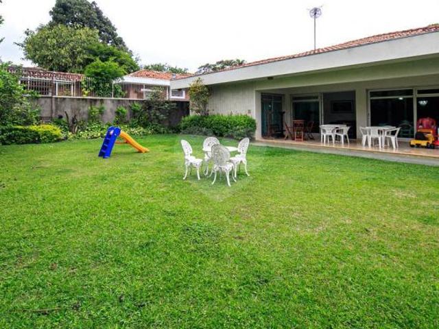 Alto da Boa Vista, casa térrea, 800 m² de terreno e 400 m² de construção!