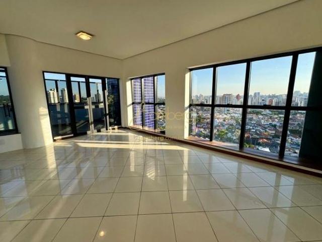Alto da Boa Vista/ cobertura/ 2 suítes/3 vagas