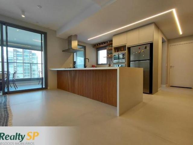 ALTO DE PINHEIROS 180m² / 4 DORMS 3 SUÍTES / TERRAÇO GOURMET / 2 VAGAS / LAZER