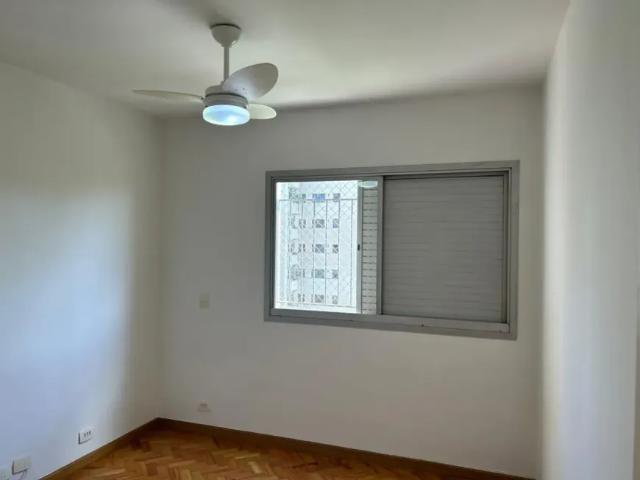 Alto de pinheiros com 3 dormitórios e piscina