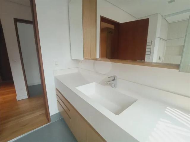 Alto de Pinheiros Proximo Colegio Rainha da Paz Novissimo