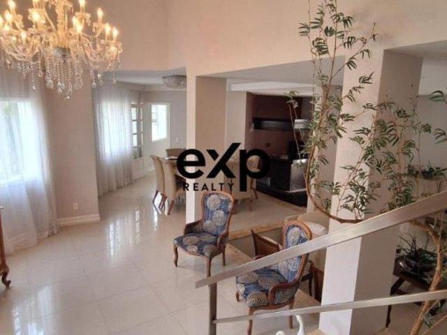Alto Padrão Casa com 4 suites, lárea de lazer ampla e condomínio tipo Clube Res. Rio das Pedras