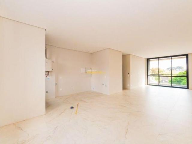 Alto padrão com 3 suítes e 3 vagas no Bigorrilho | Casamia
