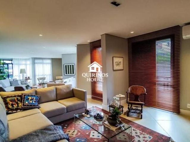Alto Padrão com 289m² e 4 Suítes – Amplitude, Conforto e 4 Vagas em Localização Privilegiada!