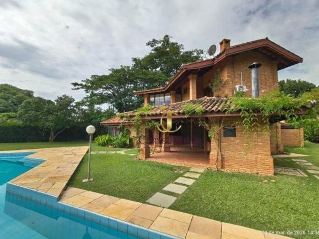 Alto Padrão com 426m² | Condomínio Lago Azul | Ao Lado do Golfe