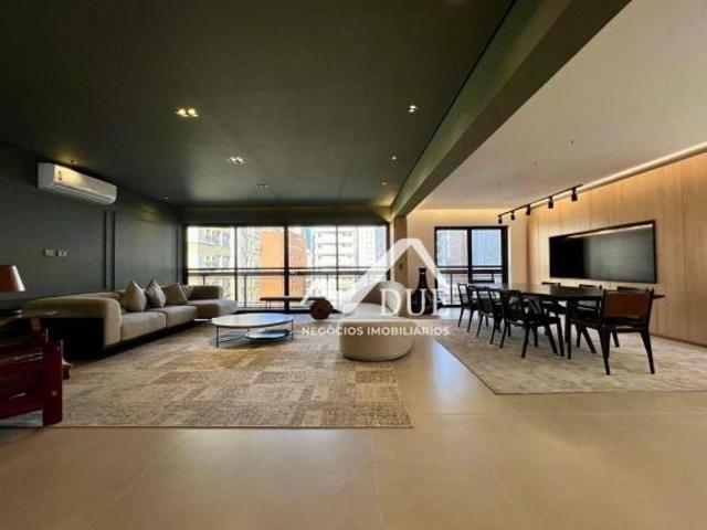 Alto padrão com 4 quartos à venda, 250 m² por R$ 2.800.000 Gonzaga Santos/SP