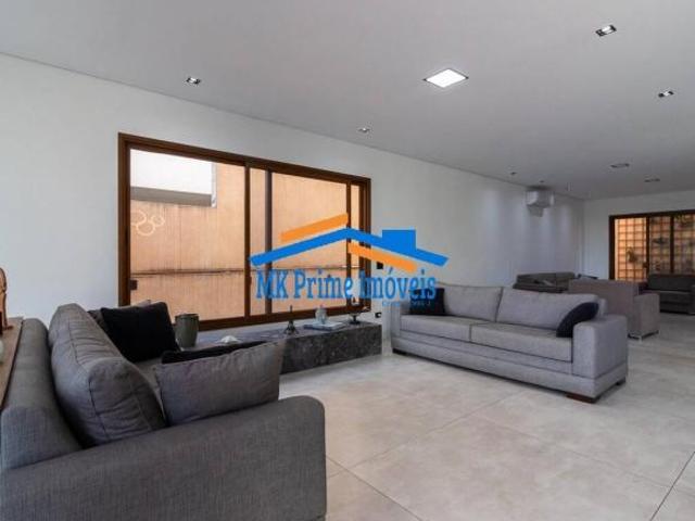 Alto Padrão com Arquitetura Inteligente e Imponente – Tamboré 10