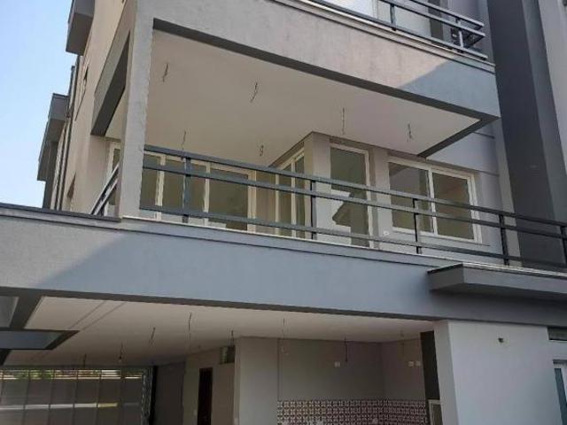 Alto Padrão Condomínio Aruã