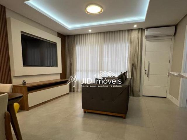 Alto padrão e tecnologia no Xaxim – Casa com 282m², 4 suítes e energia solar