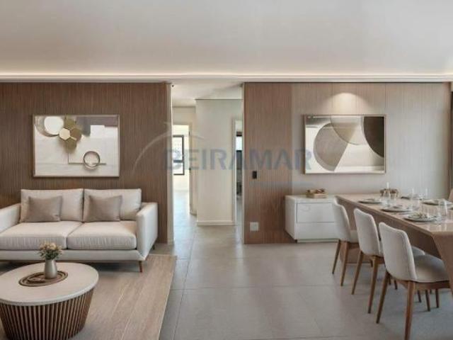 Alto Padrão em Águas Claras: 3 Suítes, Lavabo, Varanda e Terraço com Pé Direito Duplo – 160,29m² | 2