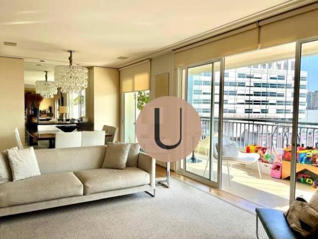 Alto Padrão em Santa Cecília: 214m², 3 Suítes, 3 vagas e Vista Livre Permanente