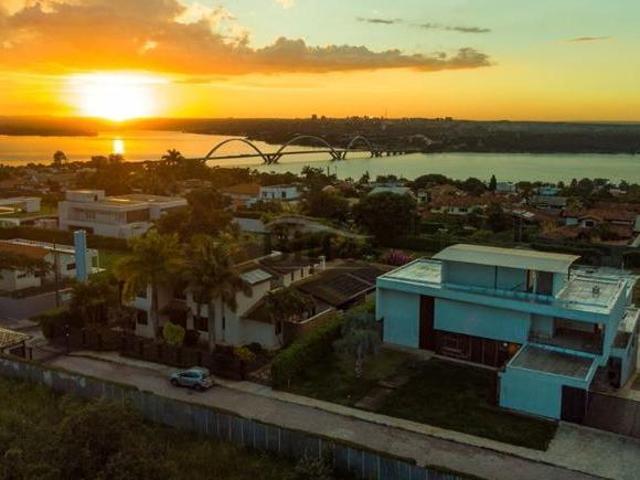 ALTO PADRÃO LAGO SUL QI 26 CASA MINIMALISTA FACHADA COM AÇO CORTEN Venda