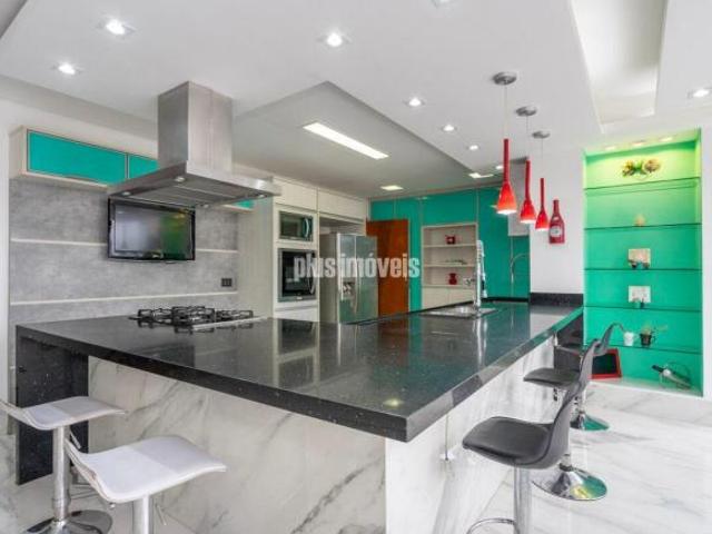ALTO PADRÃO MORUMBI 5 SUÍTES 5VAGAS AC 800 M2 PISCINA, CHURRASQUEIRA, SÃO DE JOGOS