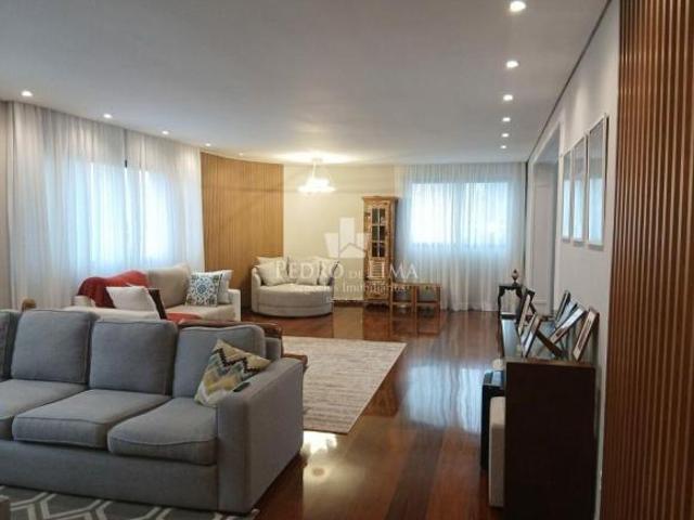 Alto padrão no Tatuapé 280m², 3 suítes e 3 vagas, próximo ao Parque Piqueri
