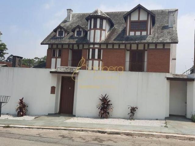 Alto padrão no bolsão de Interlagos na parte alta do bairro