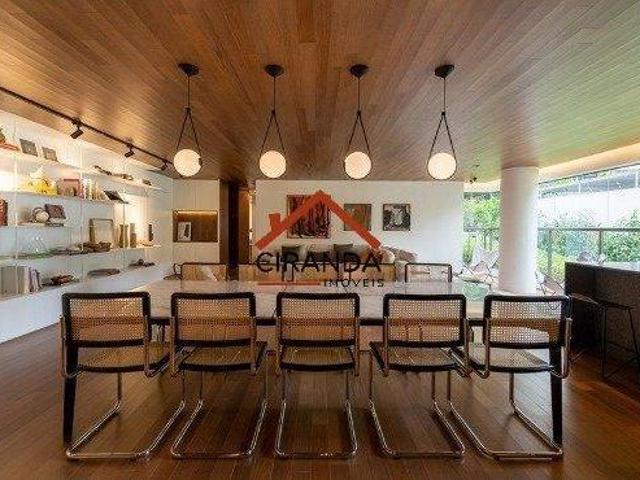 Alto padrão no Brooklin: 231m², 4 suítes e lazer completo