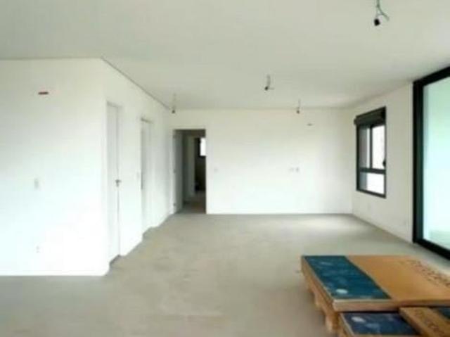 Alto padrão novo entregue pela construtora