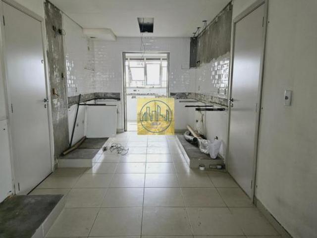 Alto Padrão para Venda em Santo André, Jardim, 4 dormitórios, 2 suítes, 4 banheiros, 4 vagas