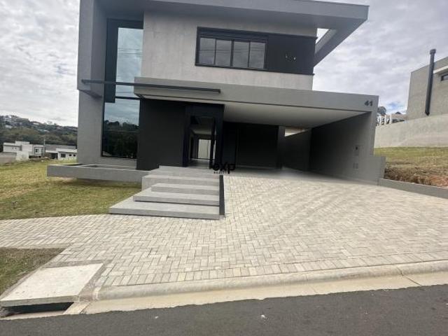 Alto padrão, sofisticação e exclusividade no bairro Órfãs