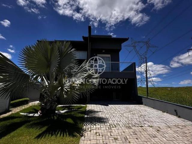Alto padrão no Aruã Brisas | 3 suítes | Arquitetura moderna | R$ 2.700.000