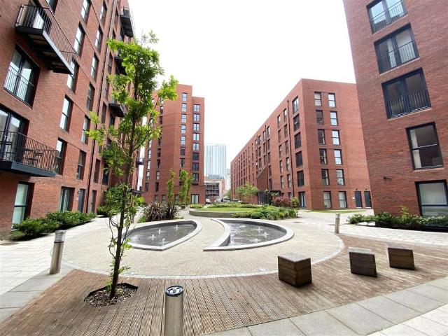 Alto, Sillavan Way, Salford, M3 3 bed apartment to rent £1,600 pcm £369 pw