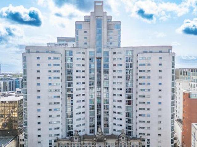 Altolusso, Bute Terrace, 2 Bedroom Apartment