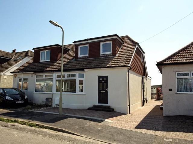 Alton Grove, Portchester PO16, 3 bed semi detached bungalow to rent, £1,800 pcm | PrimeLocation