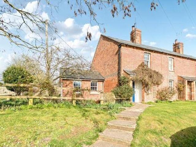 Alton Priors, Marlborough, 2 Bedroom End
