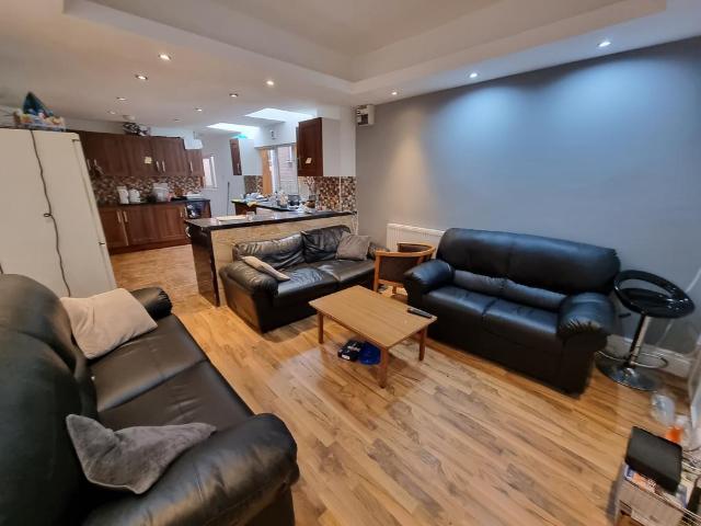 Alton Road, Birmingham B29 8 bed terraced house to rent £3,467 pcm £800 pw
