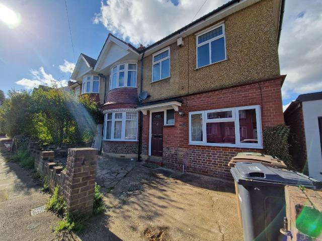 Alton Road, Luton LU1, 5 bed property to rent, £2,275 pcm | PrimeLocation