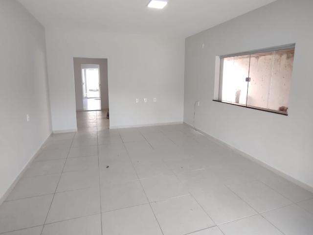 Aluga Apartamento Térreo no Centro Rua da Colonia