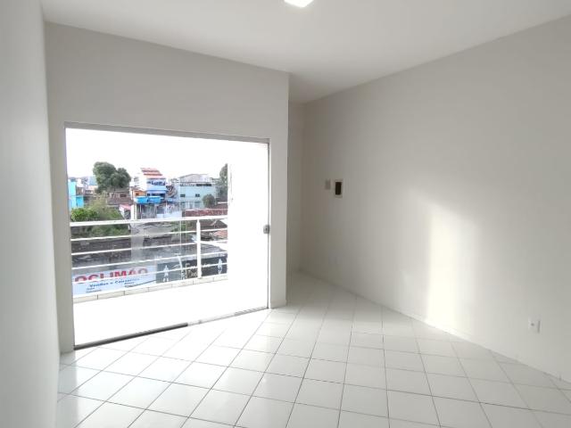 Aluga Apartamento no Centro SEM GARAGEM