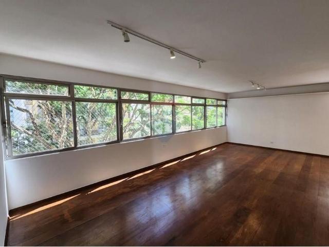 ALUGA Apartamento no Coração do Jardim Paulista–178mº 3 Dormitórios, 1 Suíte 2 Vagas