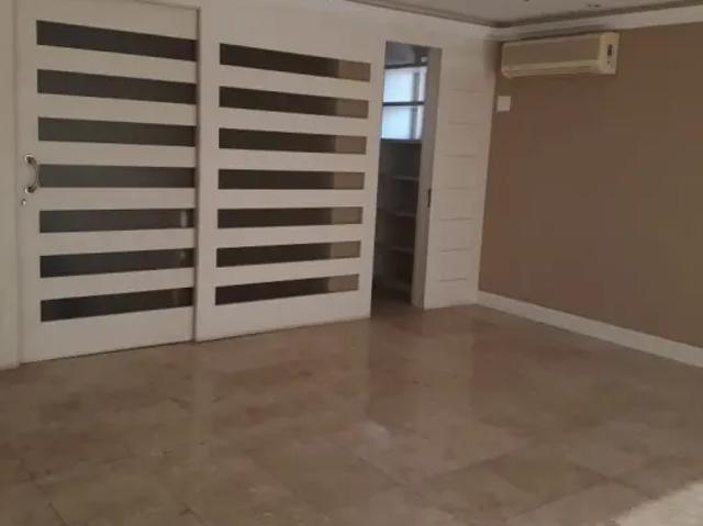 Aluga Moinhos de Vento Sala comercial 4 vagas