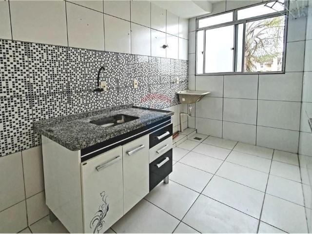 Aluga se Apartamento Andar Baixo com 2 quartos em Campo Grande