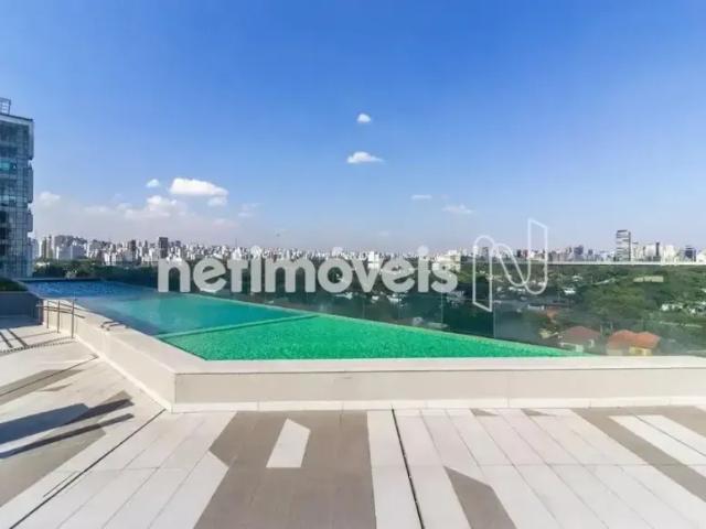 Aluga se apartamento em Pinheiros com 66m2