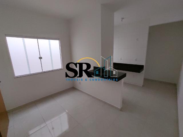 ALUGA SE APARTAMENTO NO VILA BRETAS R$ 1.200,00