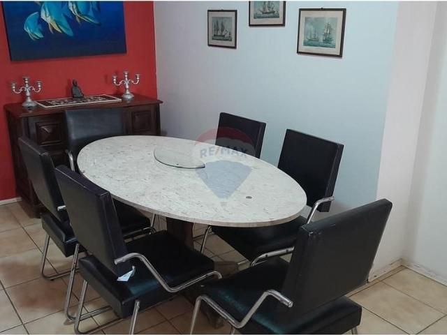 ALUGA SE APARTAMENTO PITANGUEIRAS GUARUJA