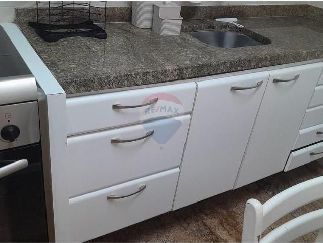 ALUGA SE APARTAMENTO PITANGUEIRAS GUARUJA