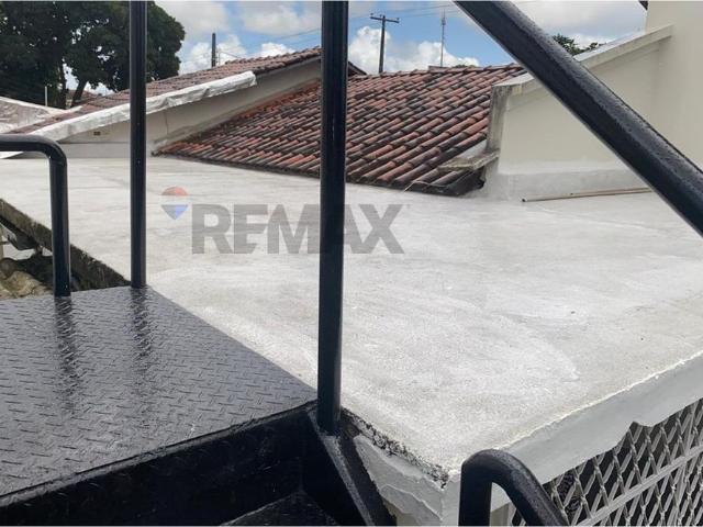 Aluga se casa em Engenho do Meio