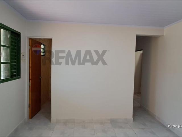 ALUGA SE CASA SOZINHA NO LOTE – PRIVACIDADE, ESPAÇO E CONFORTO! ✨SETOR O