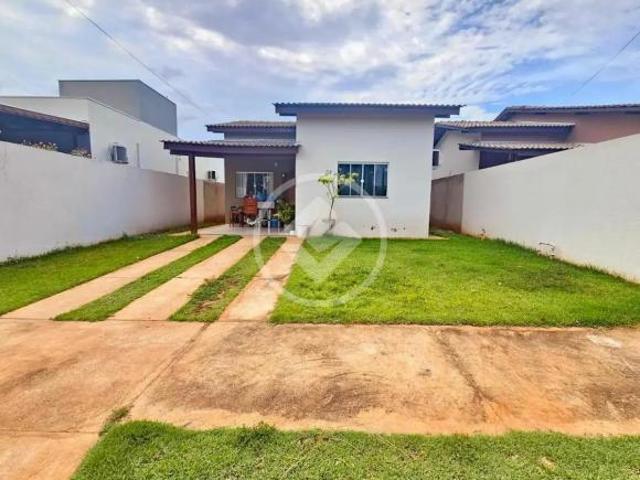 # Aluga se casa térrea no condomínio fechado São José, Cuiabá MT, com 81 m2, 02 quartos sendo 01 s