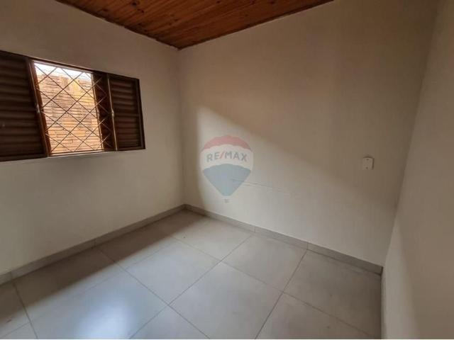 Aluga se casa