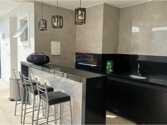 ALUGA SE Cobertura Condomínio Blue House, Mobiliada 550mtrs², Rua Dinas Fat, Barra da Tijuca!