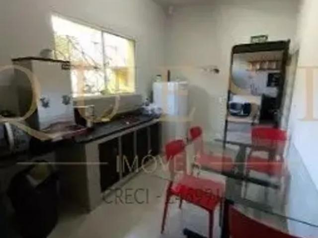 Aluga se excelente casa comercial bem localizada na zona sul