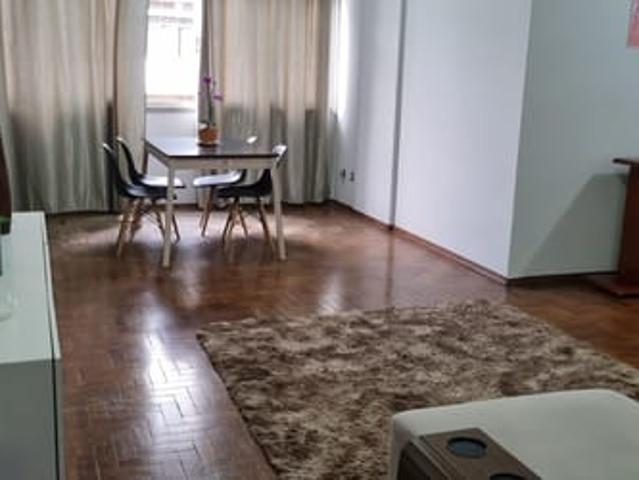 Aluga se quarto em apartamento todo mobiliado