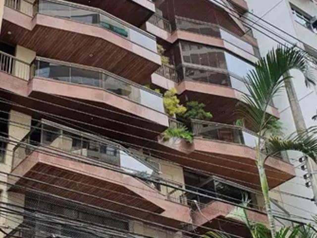ALUGADO Apartamento para venda com 4 quartos na rua Pereira Nunes, Ingá Niterói