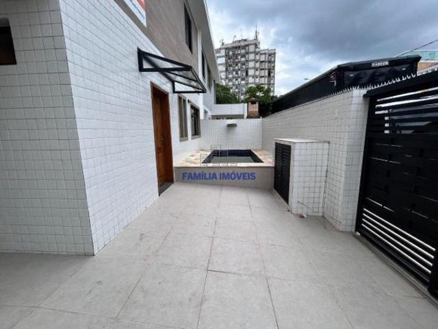Alugar vender sobrado 3 quartos piscina na Vila Belmiro Santos SP